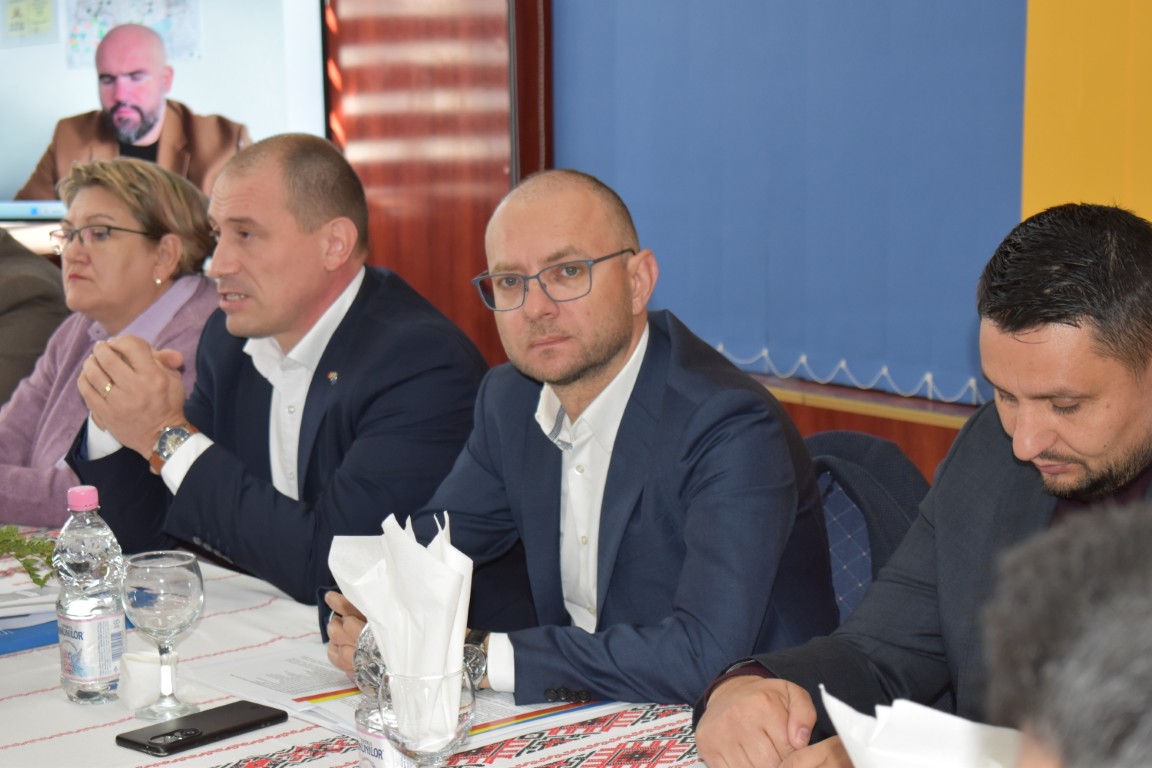 Cui se datorează imaginea actuală a cimitirelor din Botoșani, primarul ...