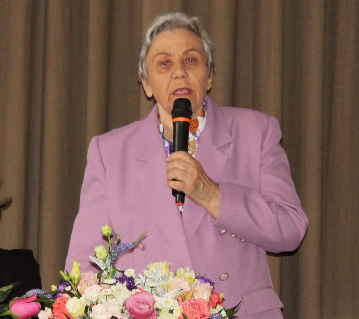 La mulți ani! Poeta Maria Baciu împlinește astăzi 80 de ani - Botosaneanul