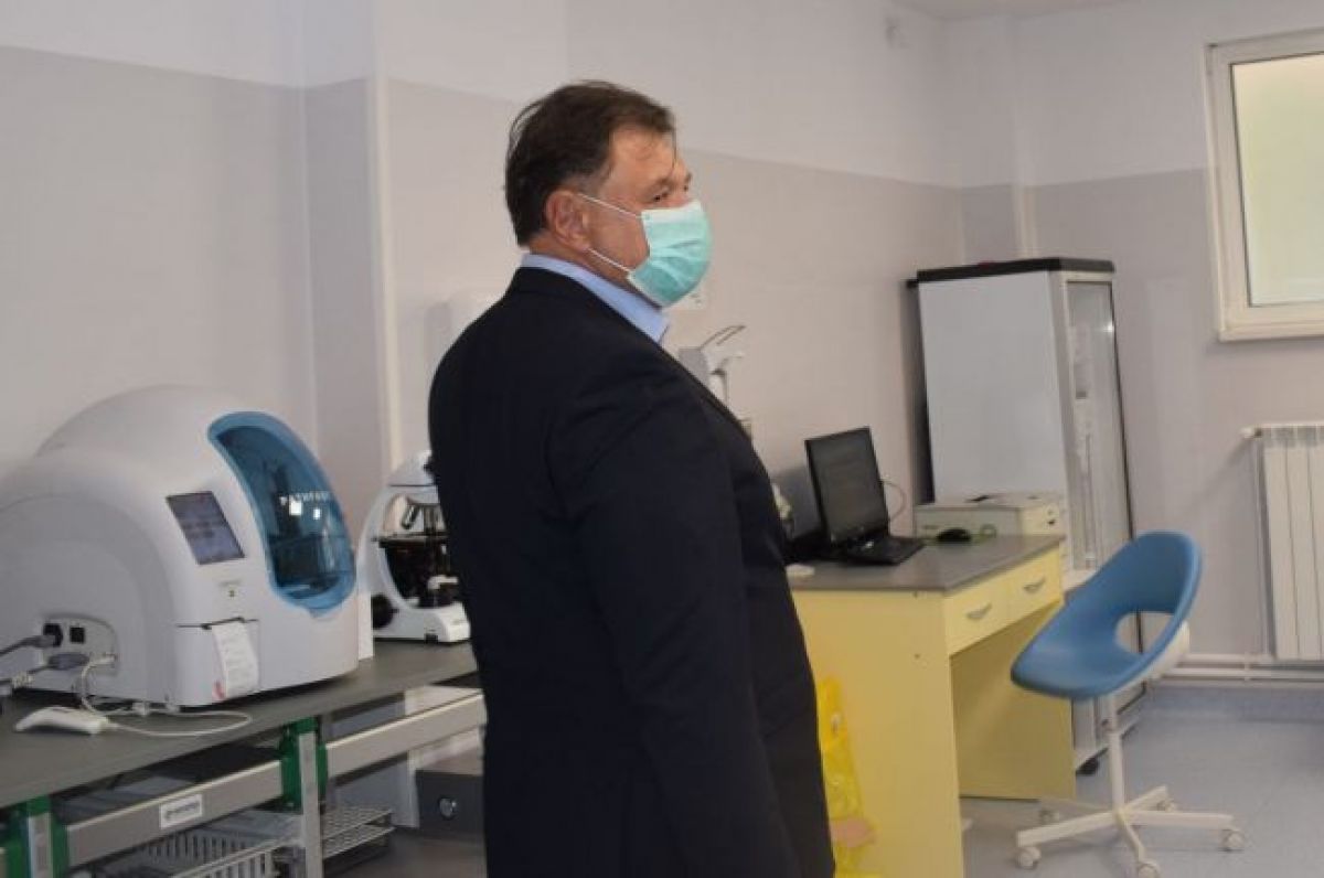 Medicii trateaza pacientii cu indiferenta: Ministrul Rafila ...